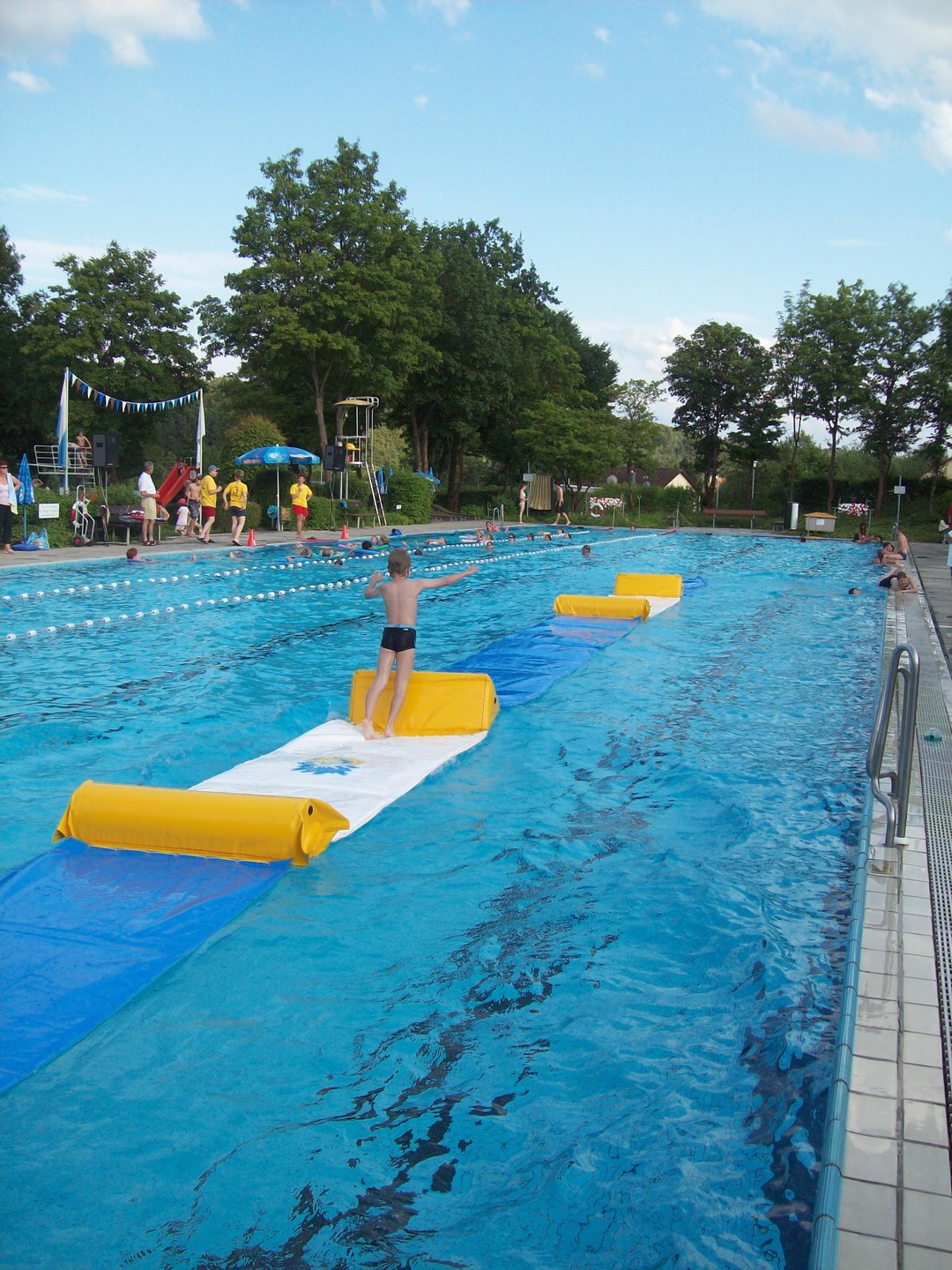 „Aquafun“ im Freibad Rieden | Wasserwacht Vilstal-Kümmersbruck